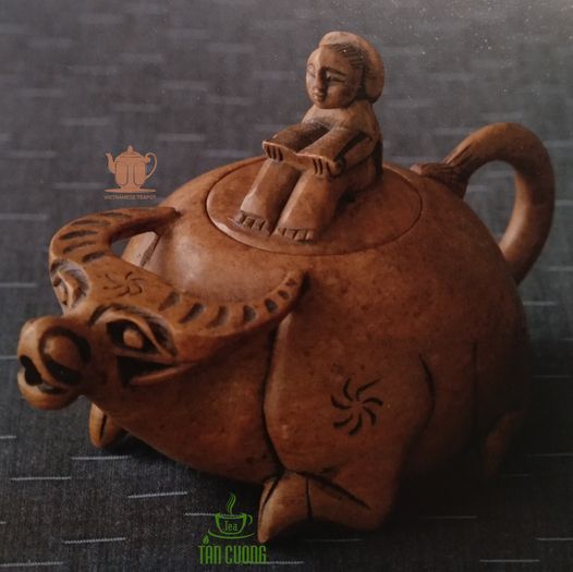 Ấm trà Việt Nam hình con trâu - Nguyễn Đức Duy [Qu Li]